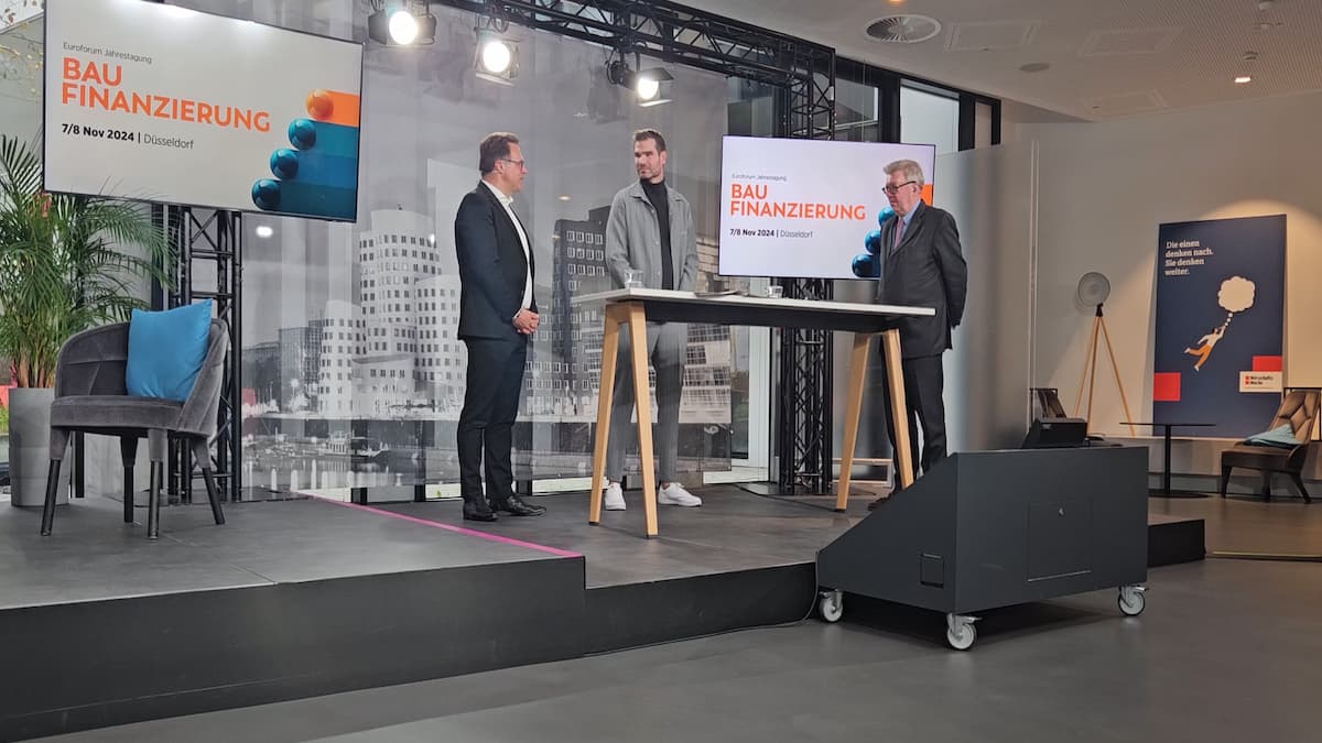 Request access to the recording "Construction financing fully automated ...